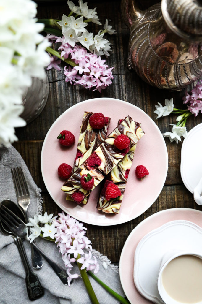 Raspberry Ripple Cheesecake Brownie Bars - Mel at Home